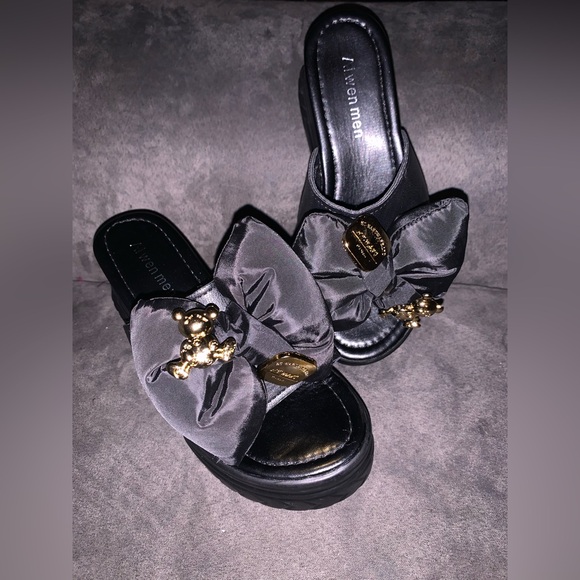 Shoes | Girls Kids Alwen Men Platform Slides | Poshmark
